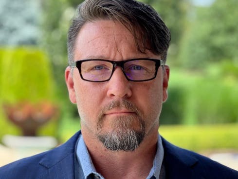 There are no dumb questions when it comes to AI, says Accenture Song’s ...