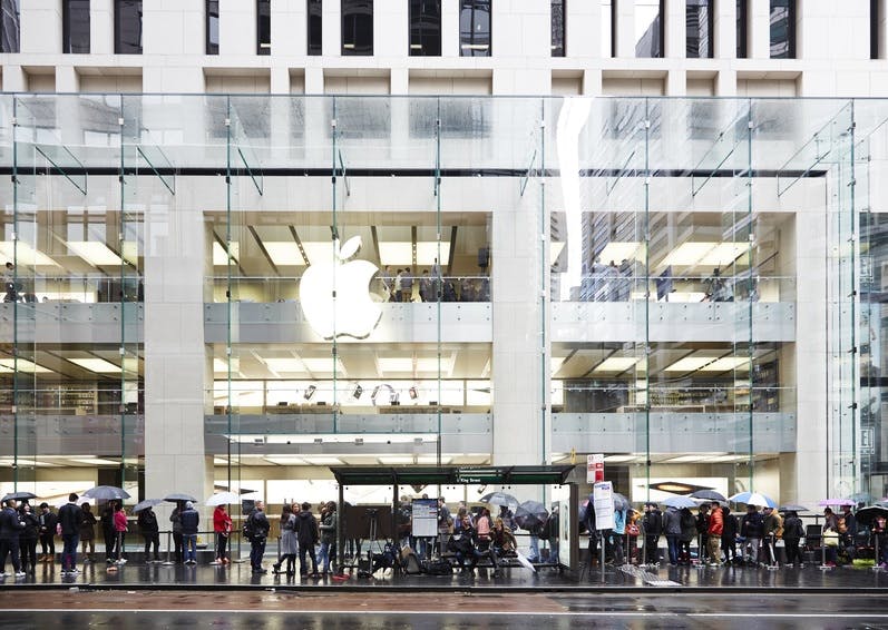 Apple iPhone 6S launch day sends fans into a tizzy | The Drum