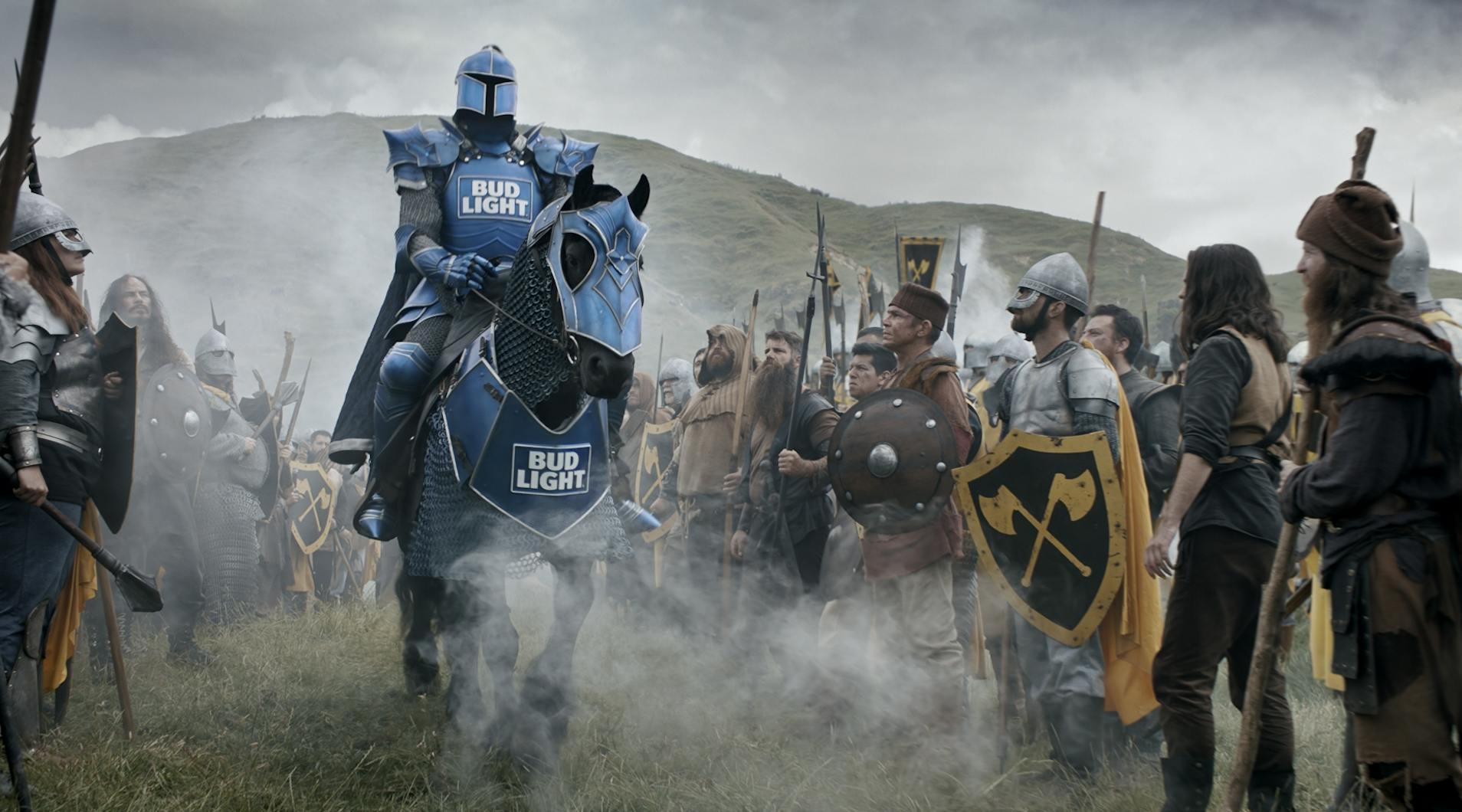 The ‘Bud Knight’ saves the day in Bud Light’s ‘Dilly Dilly’ Super Bowl ...
