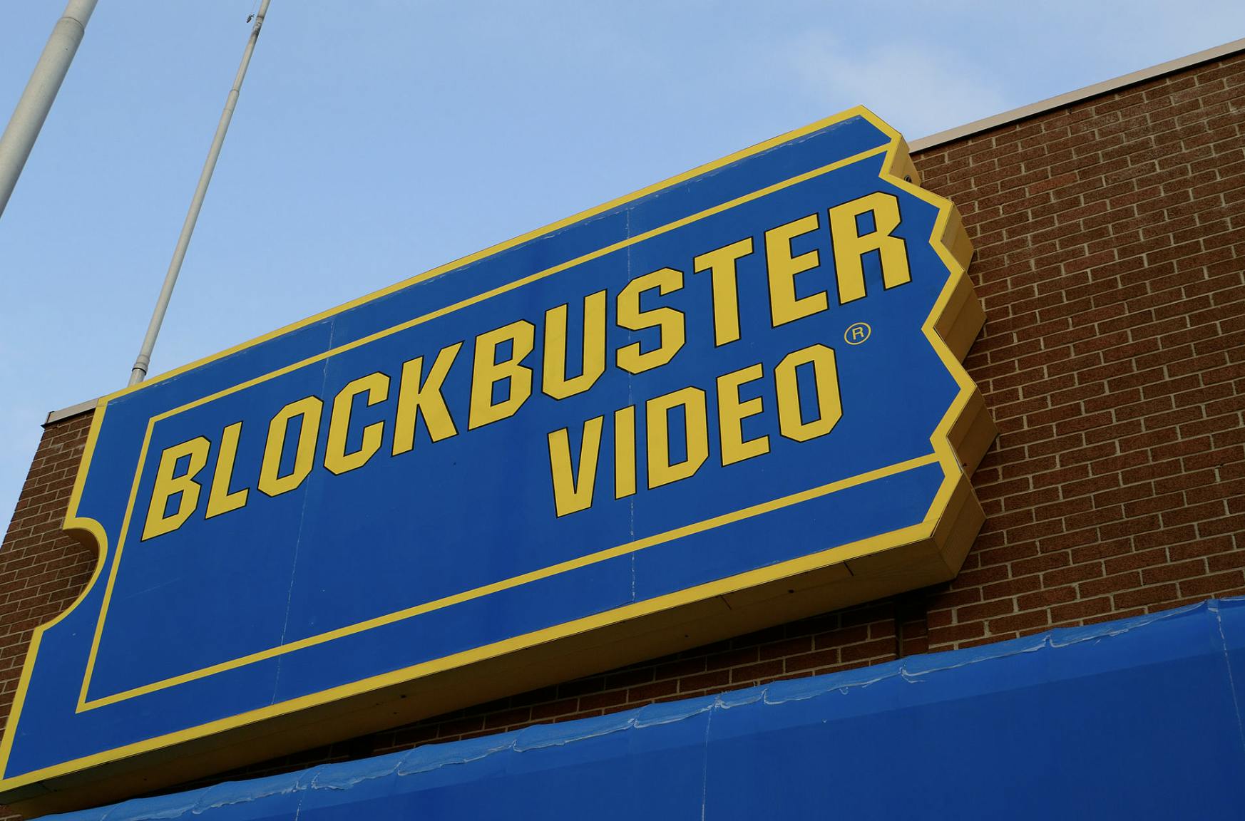 Beware the Blockbuster moment: pioneering the new industry paradigm of ...