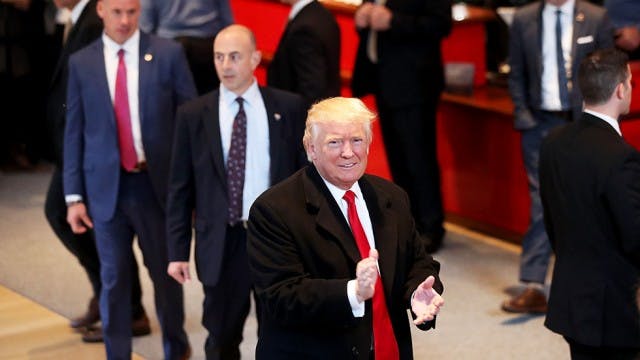 Trump takes a softer line (lets off Hillary) in meeting with the New ...